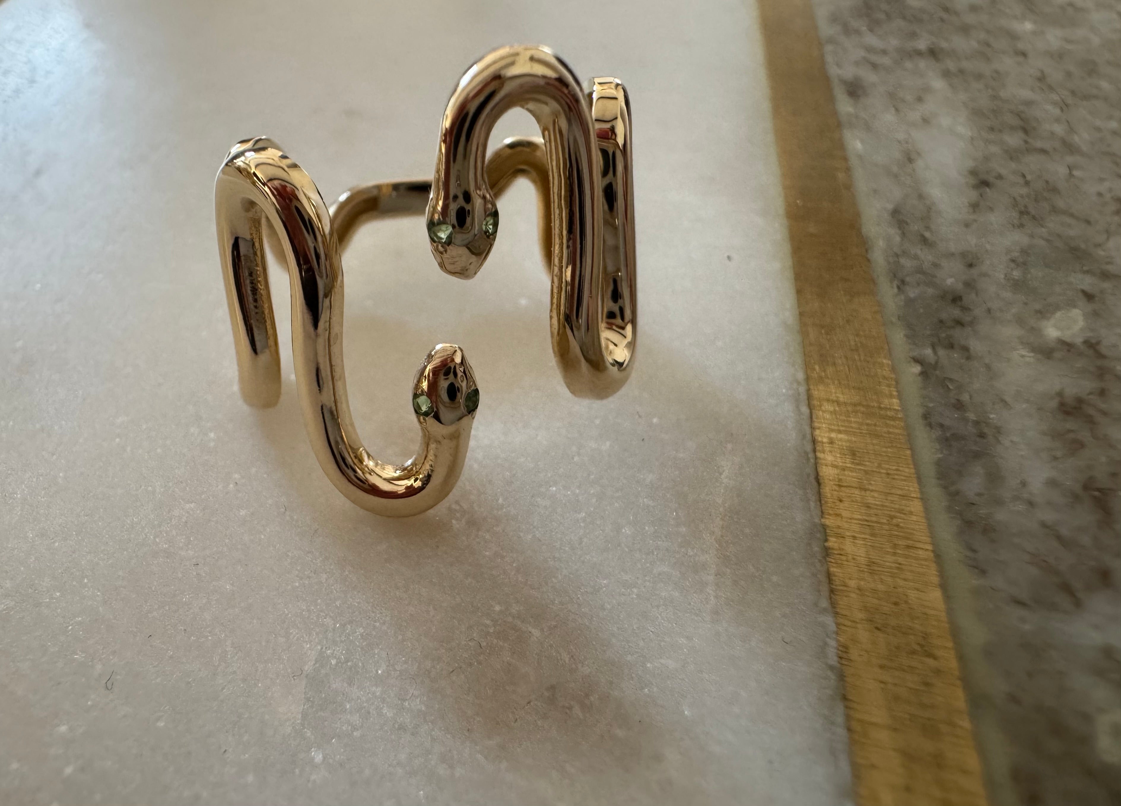 Nadia Tsavorite Snake Ring – c'est dahab